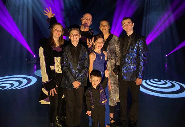 Phil Dalton Theatre of Illusion - Reza Live Theatre Phil Dalton Theatre of Illusion - Reza Live Theatre